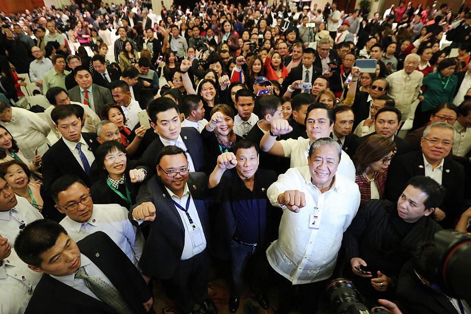 Duterte eyes transforming postal bank into an OFW bank | GMA News Online