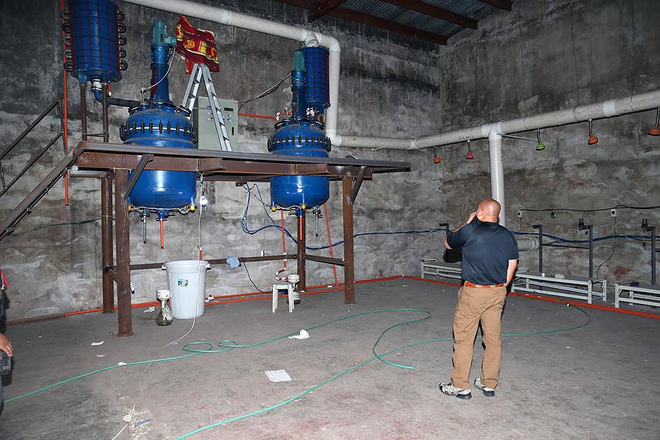 Giant shabu lab discovered in Isabela - PNP | Photos | GMA News Online