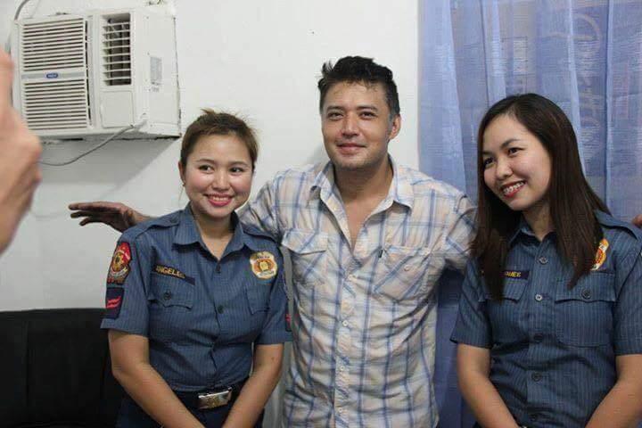 Policewomen have pic taken with drug suspect Mark Anthony, go viral ...