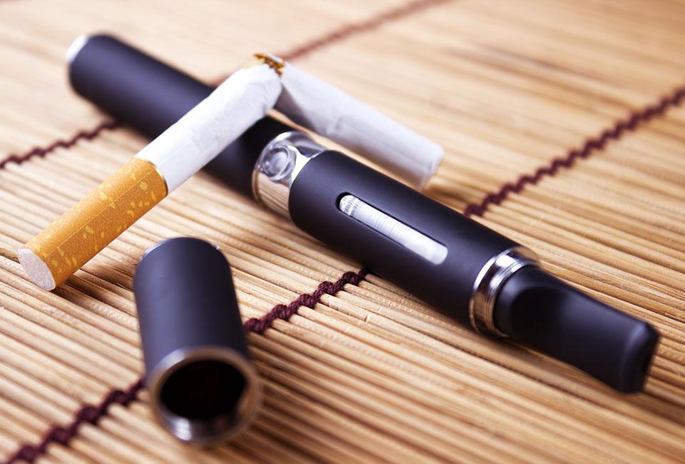 Binatilyo, nasabugan ng depektibong vape sa bibig | Balitambayan