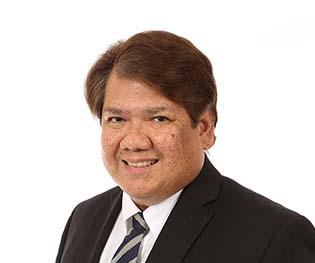 Ex-Fil-Am business dean to receive award for academic excellence in ...