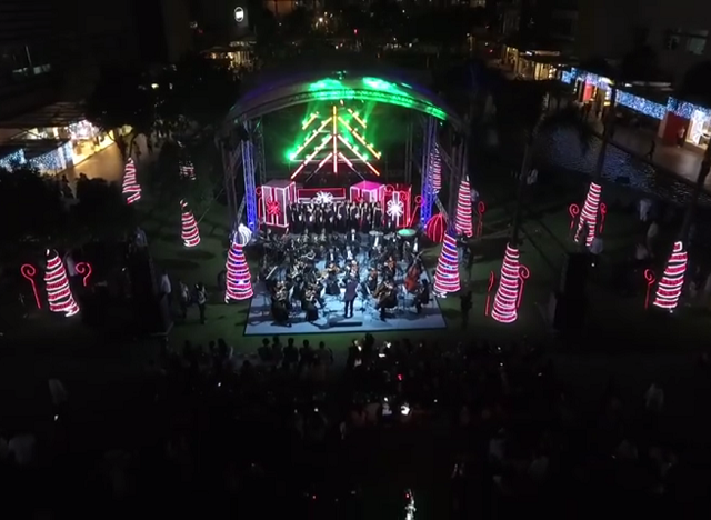 Christmas light and sound show at BGC a model of ‘intelligent’ lighting ...