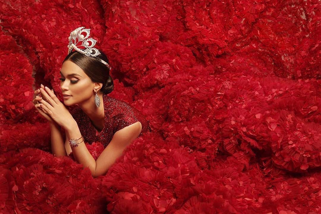 Pia gets emotional as Miss U organization gives her one final surprise ...