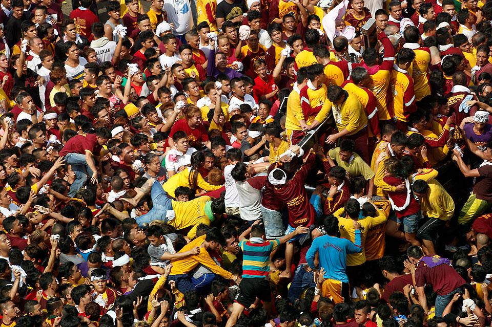 Black Nazarene’s andas stands 8 feet tall; creator presents design ...