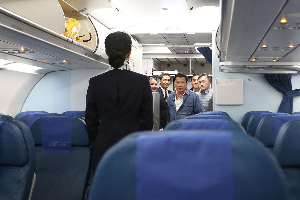 Duterte takes commercial flight top Davao | Photos | GMA News Online