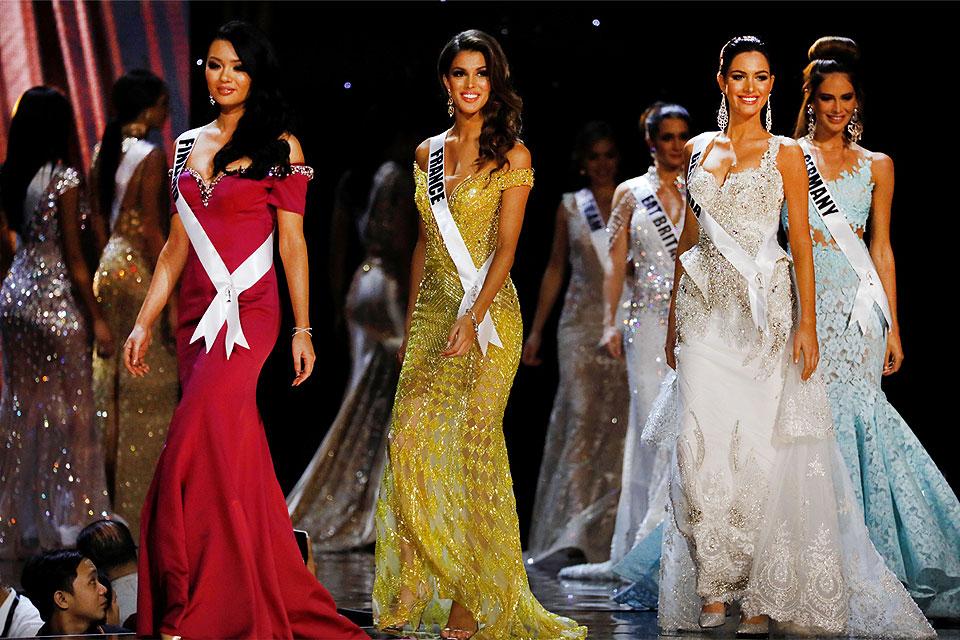 Miss Universe bets pose in their evening best | Photos | GMA News Online