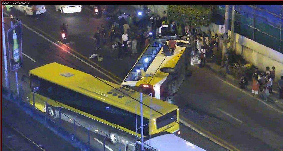 Bus turns on its side, occupies three lanes on EDSA-Estrella southbound ...