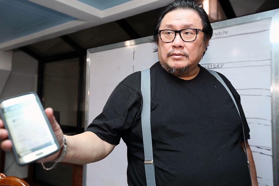 Ex-cop Wally Sombero surrenders to PNP | GMA News Online