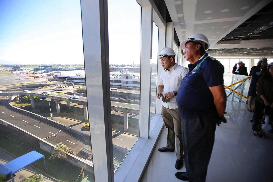 Runway Manila nears completion | Photos | GMA News Online