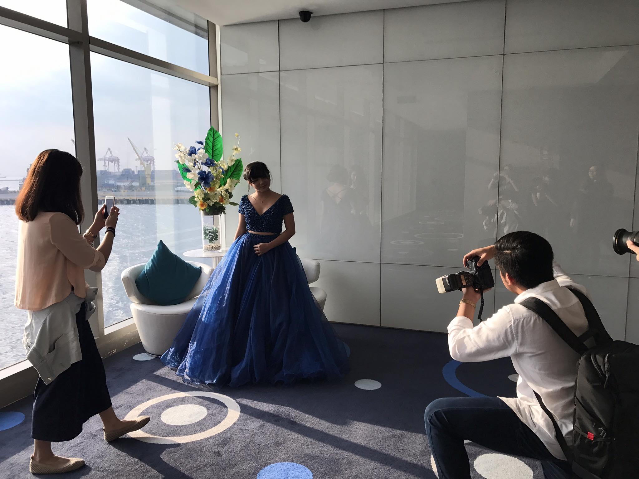 Lucky teen wears Miss Bulgaria’s evening gown to prom | GMA News Online