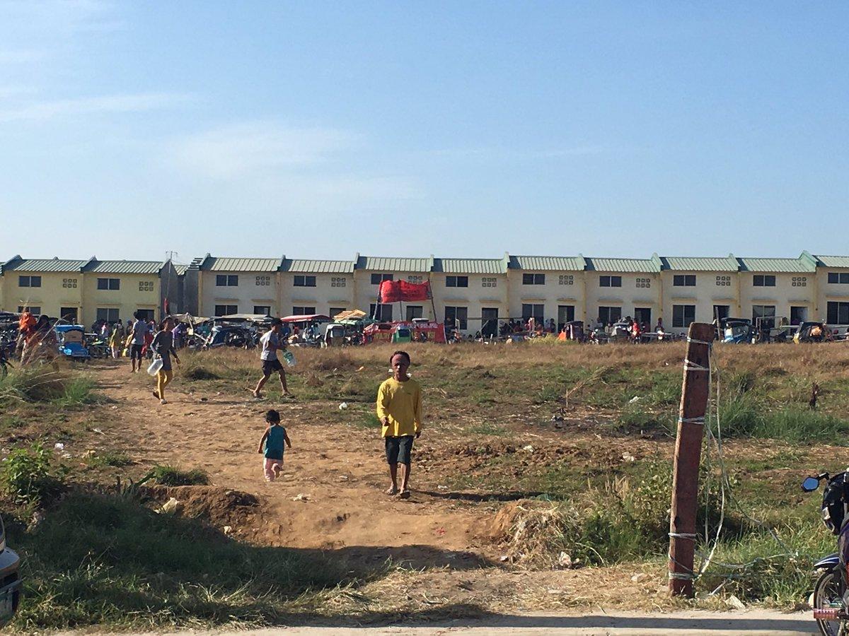 Makabayan bloc urges Duterte to stop eviction of Kadamay members at ...