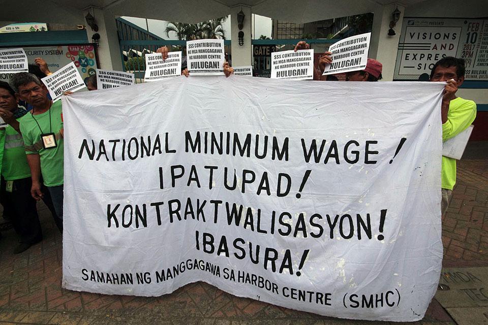 Workers protest non-payment of SSS contributions | Photos | GMA News Online