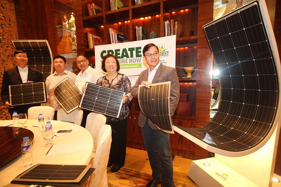 GreenHeat launches bending solar panels | Photos | GMA News Online