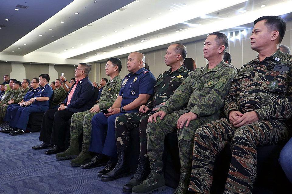 Duterte meets with Mindanao LGU chiefs | Photos | GMA News Online