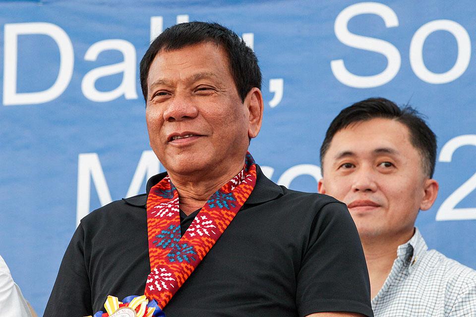 Duterte still leads TIME 100 online poll | GMA News Online