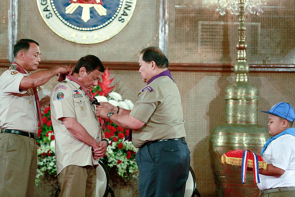 Duterte conferred Chief Scout title by BSP | Photos | GMA News Online