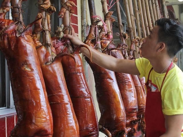Monthly lechon feast in Quezon City's La Loma eyed