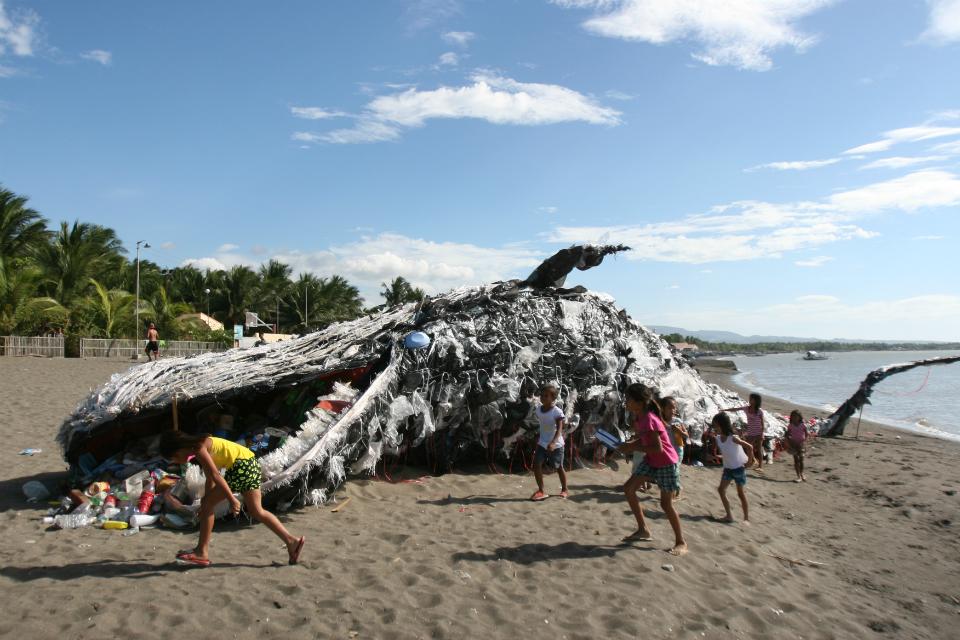 Decaying whale made of plastic garbage urges action | GMA News Online
