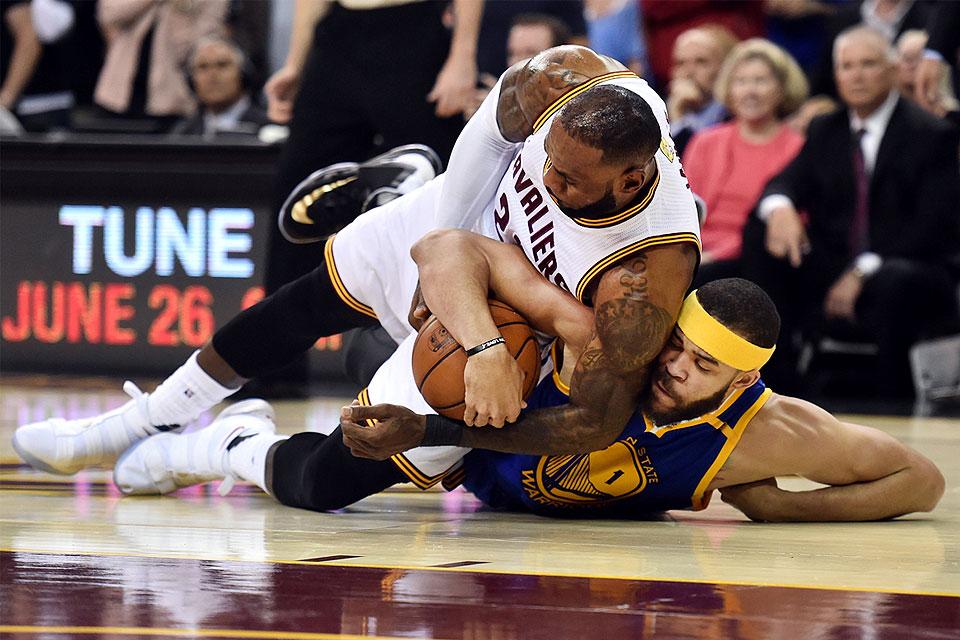 LeBron’s best not good enough in crushing loss to Warriors | GMA News ...