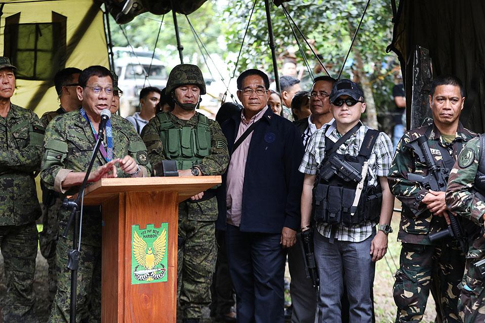 Duterte won’t talk to communists, tells troops to go after NPA next ...