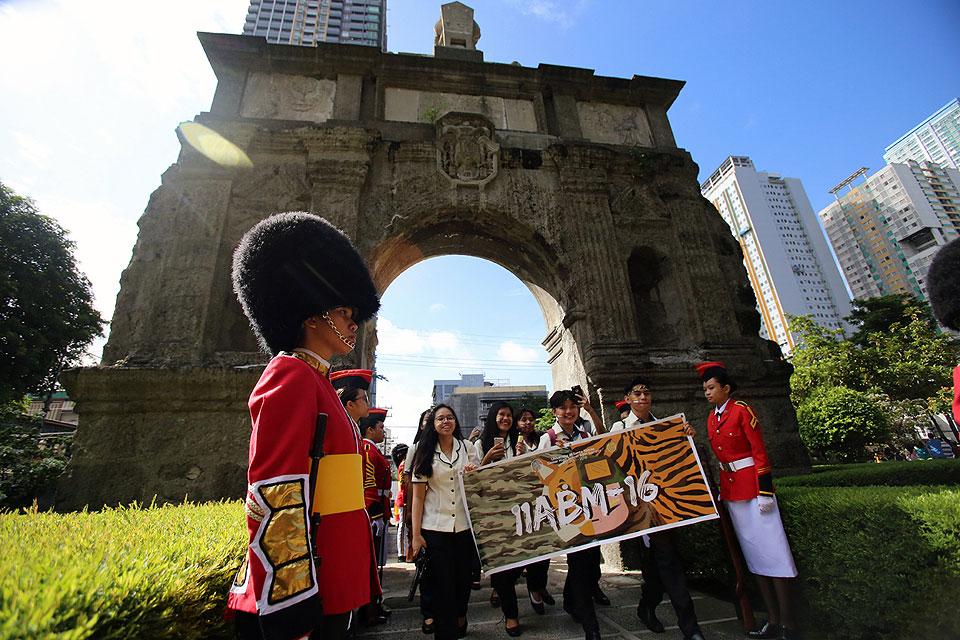 UST welcomes 7,000 freshmen | Photos | GMA News Online