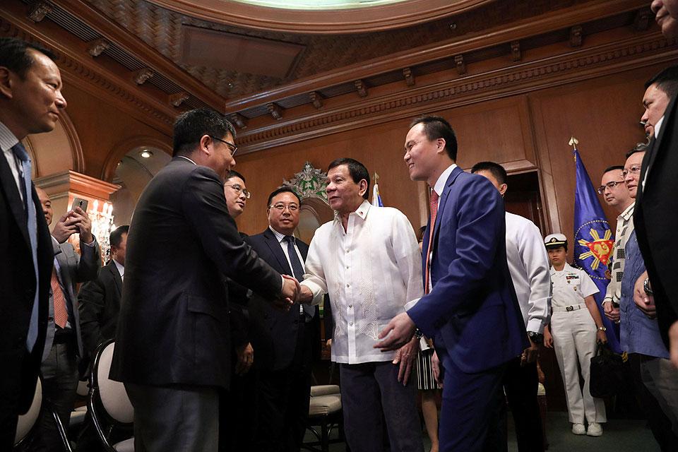 China construction execs pay courtesy call on Duterte | Photos | GMA ...