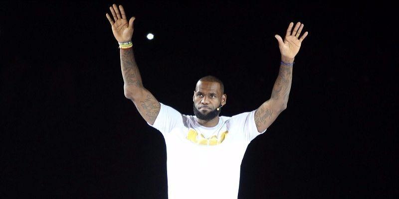 LeBron James in Manila for his Strive for Greatness show | GMA News Online