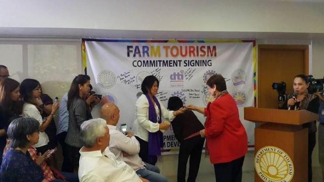 DOT launches farm tourism program | GMA News Online