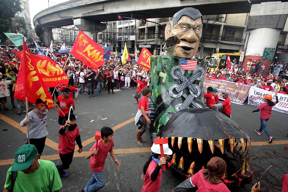 Farmers rally on Mendiola to demand geniune land reform | Photos | GMA ...