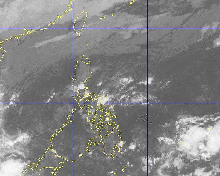Cloudy, isolated rains forecast for Metro Manila | GMA News Online