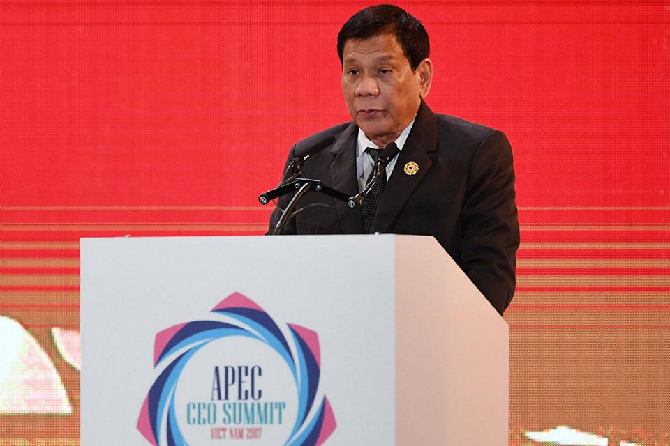 Duterte offers to host ‘world summit’ on human rights | GMA News Online