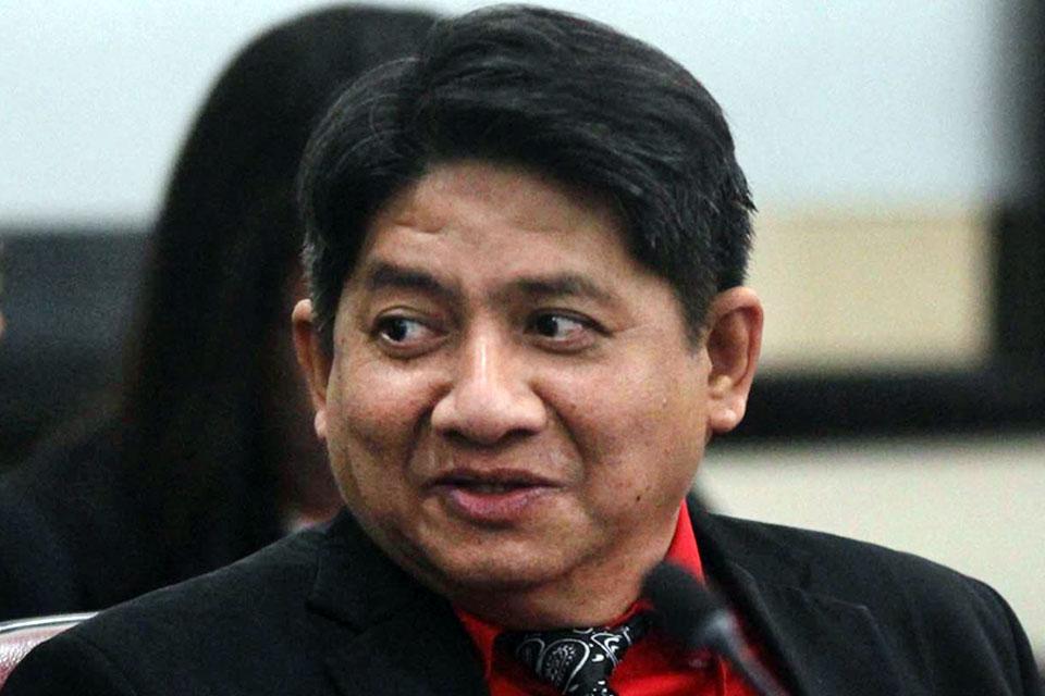 Gadon says he is investigating info that an ‘oligarch’ is planning to ...