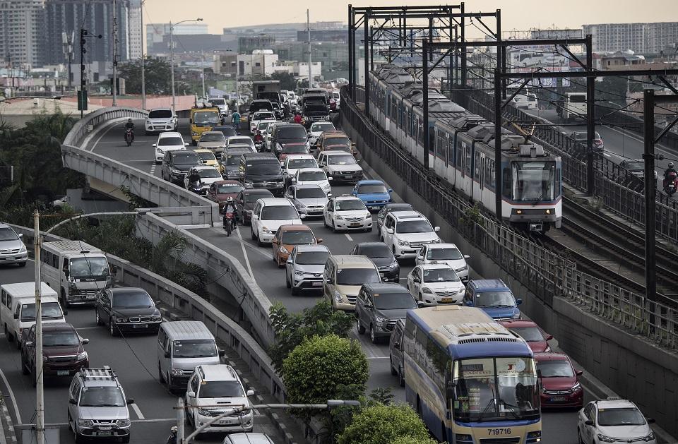 Metro Manila traffic now costing PHL P3.5 billion daily —JICA | GMA ...