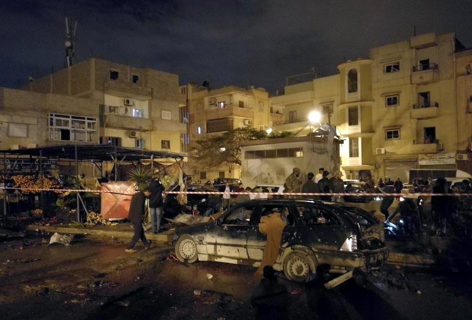 DFA issues security warning for Pinoys in Libya amid civil unrest | GMA ...