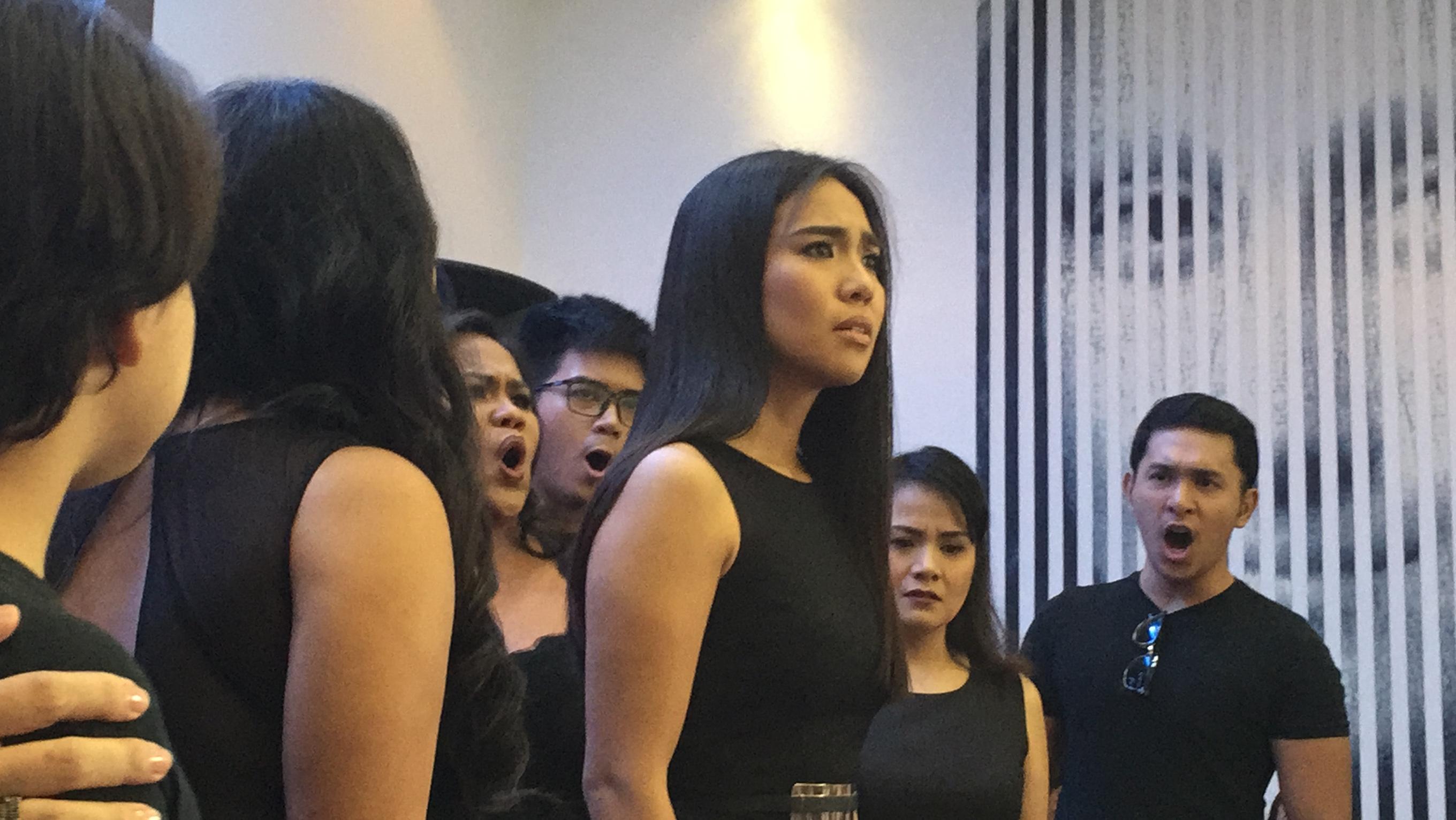 ELSA REBORN: Aicelle Santos finds her footing in stripped down version ...