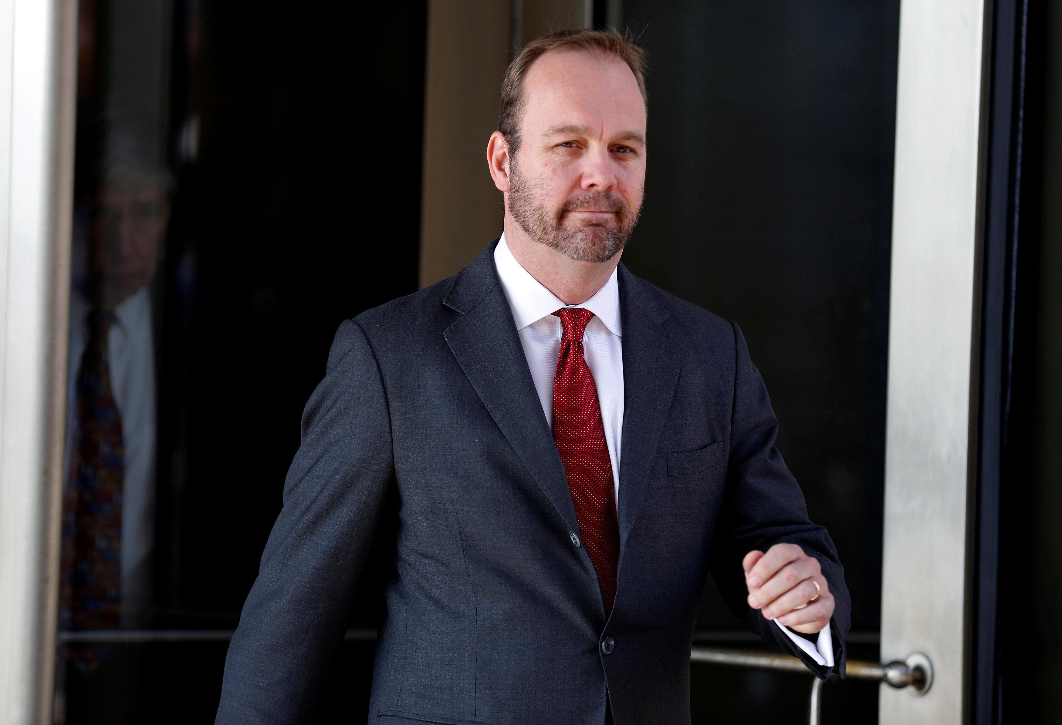 Former Trump campaign aide pleads guilty in Russia probe | GMA News Online