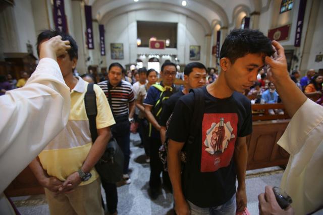 Catholic priest on Valentine's Day-Ash Wednesday: Turn your hearts to ...