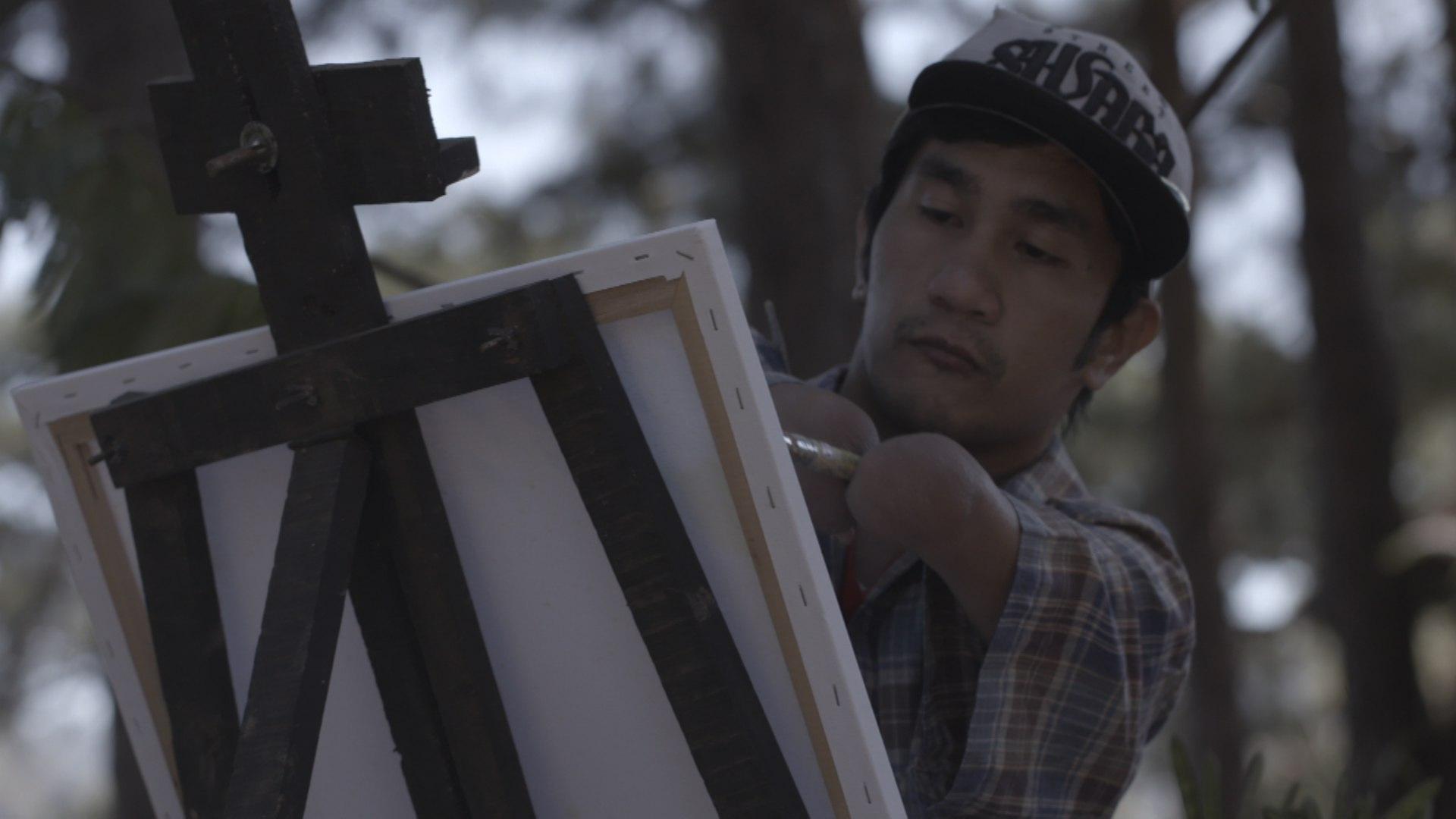 Lalaking Pintor Na Walang Braso At Binti Tampok Sa Front Row Gma News Online