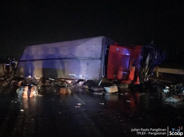 Fish cargo scatters at TPLEx northbound from tilted truck | GMA News Online