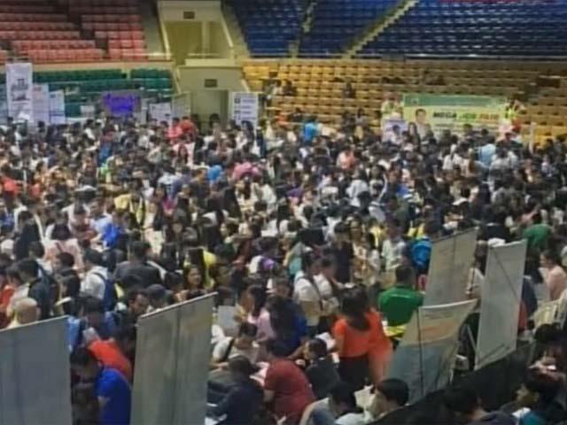 OFWs from Kuwait try luck in Pasay job fair | Philippine News