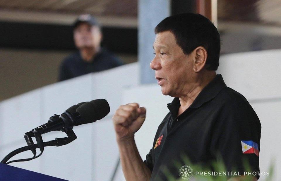 Duterte arrives in Singapore for ASEAN Summit | GMA News Online