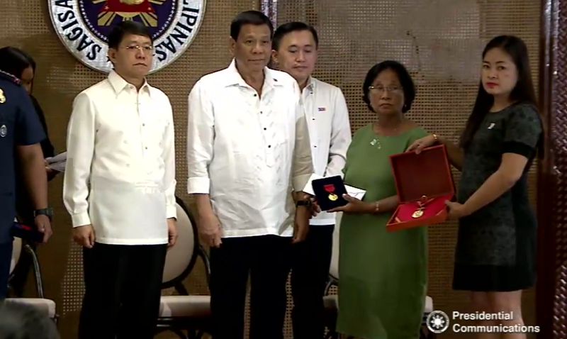 42 SAF troopers posthumously awarded PNP Medal of Valor | GMA News Online