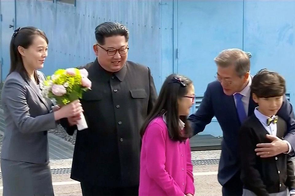 Historic peace meeting between NoKor, SoKor leaders takes place ...