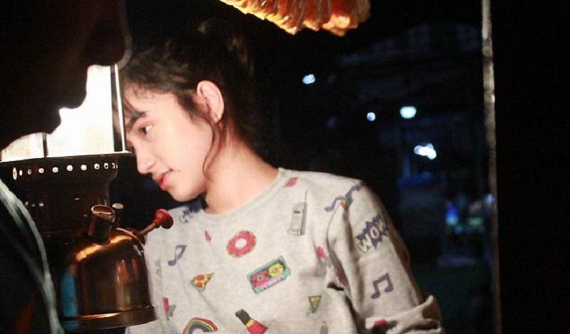 Pretty ‘Popcorn Girl’ wins hearts on social media | GMA News Online