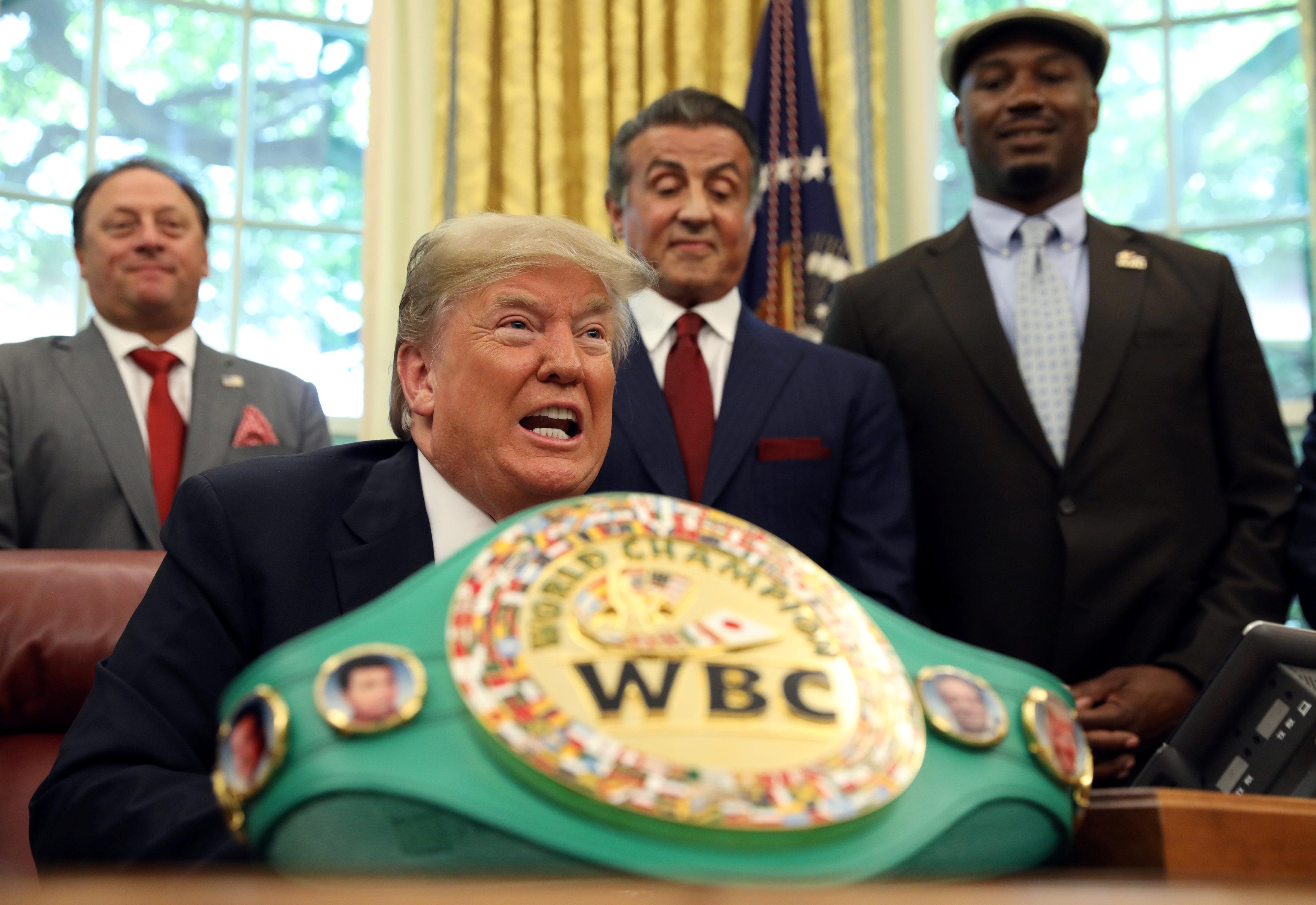 Trump pardons first black heavyweight boxer | Photos | GMA News Online