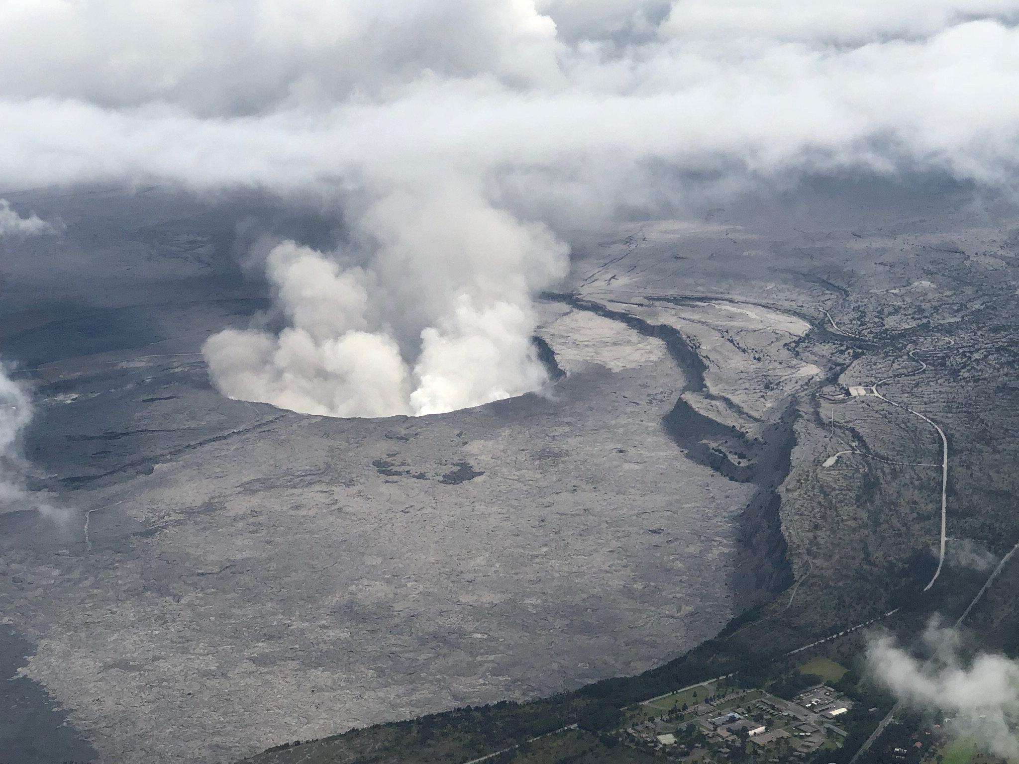 Explosion at Hawaii volcano spews ash as lava flows into sea | GMA News ...