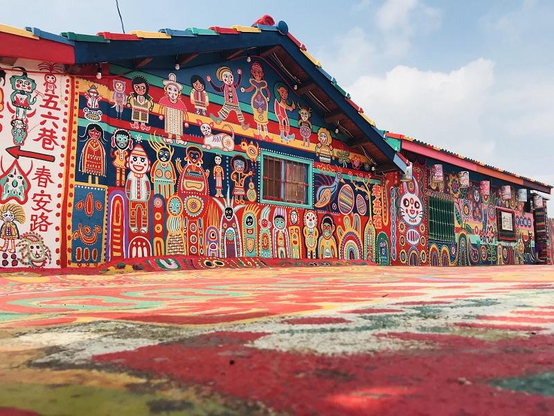 Taiwan has a colorful village painted by a war veteran now known as ...