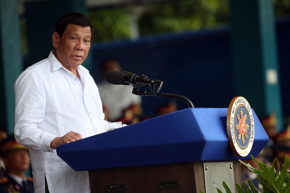 Duterte to meet PDP-Laban officials, faction | GMA News Online