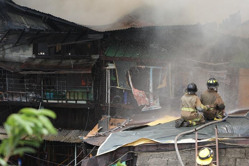 Tondo fire casualty count up to 5 | GMA News Online