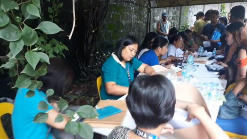 34 informal settler families from QC relocated to Rizal | GMA News Online